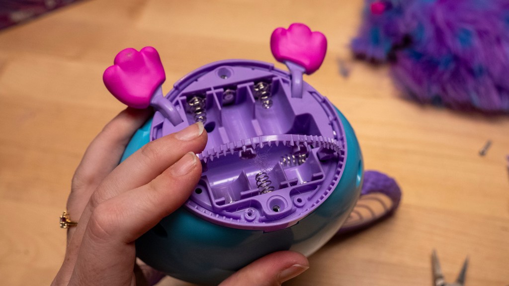 What's inside the 2023 Furby? - Becky Stern