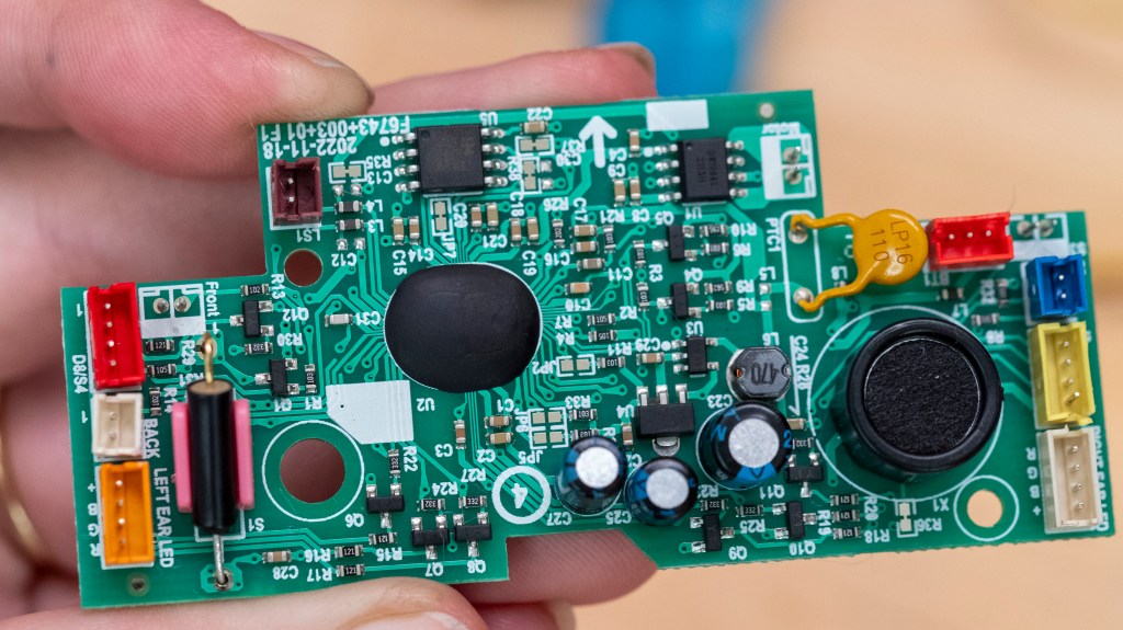 What's inside the 2023 Furby? - Becky Stern